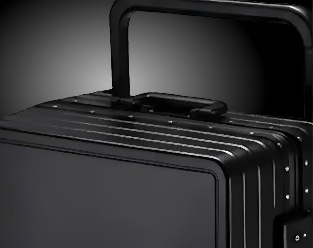 World's First Luggage Personalization for Travel – FLYCO Singapore